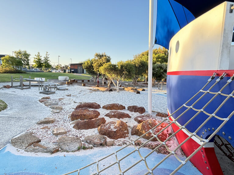 Shipwreck Park, Hilbert